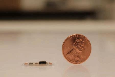 “Tiny Wearable Stethoscope” Monitors Human Heart Rate Captures Human Speech