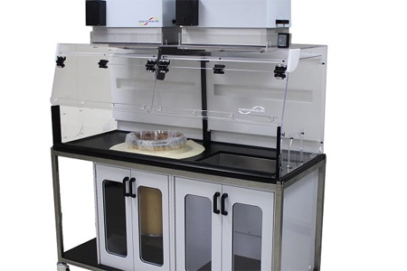 Pharmaceutical Bulk Powder Enclosure for Media and Buffer Preparation