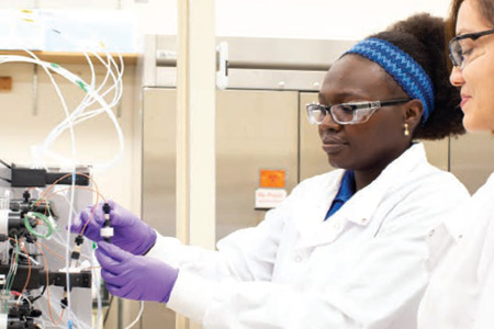 Endotoxin Removal By 3M Emphaze AEX Hybrid Purifier