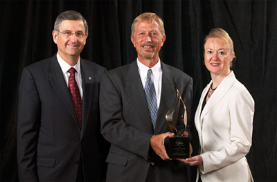 Kelly Honored By IEEE With Leadership In Power Award