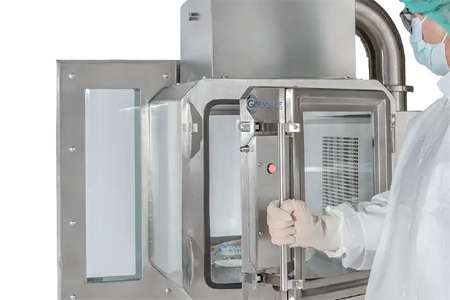 Pharmaceutical Cleanroom Pass-Through Chambers