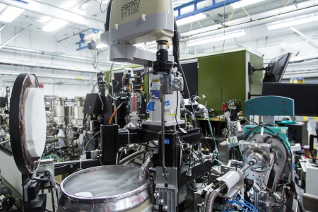 Combining Robotics And X-Ray Lasers For Better Biological Imaging