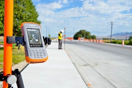 Juniper Systems' New Rugged Handheld Features 43-Inch Touchscreen And ...