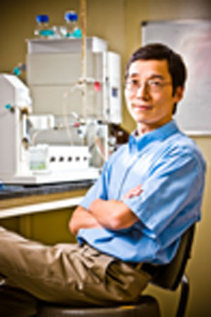 New Techniques For Stapling Peptides Could Spur Development Of Drugs ...